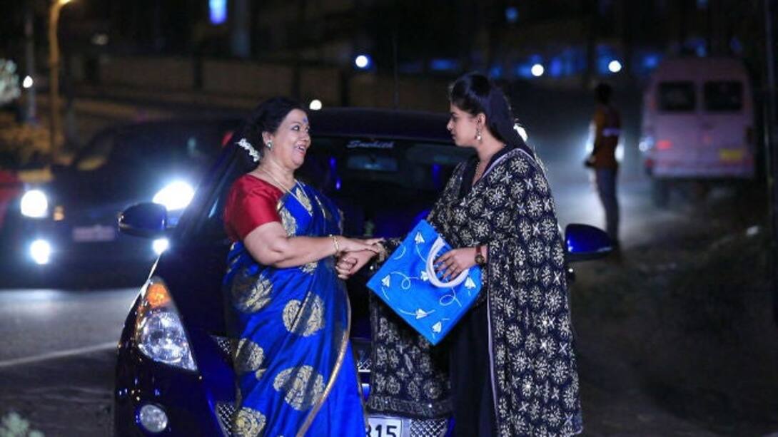 Watch Ivalu Sujata Season 1 Episode 165 : Vanamala Seeks A Favour ...