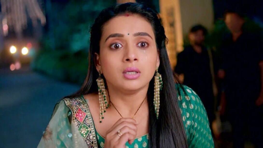 Watch Simar Grows Concerned! Video Online(HD) On JioCinema