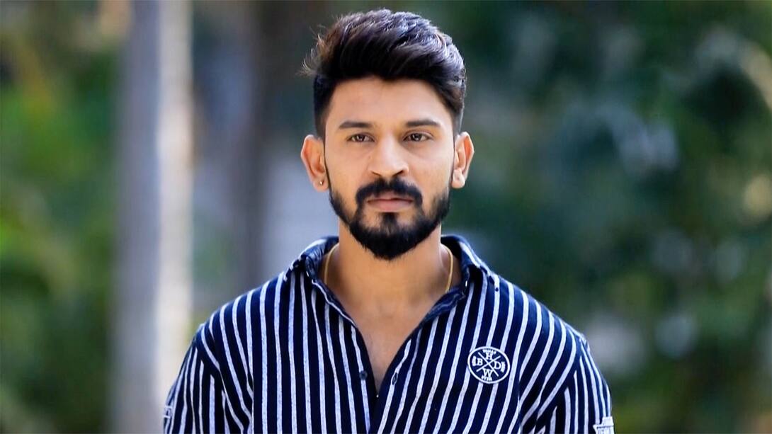 Watch Siddhanth Grows Furious Video Online(HD) On JioCinema Watch Siddhanth Grows Furious Video Online(HD) On JioCinema