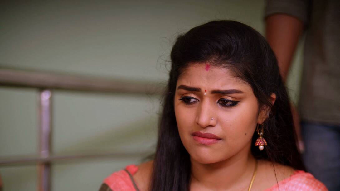 Watch Thirumanam Season 1 Episode 462 : Janani Receives A Devastating News - Watch Full Episode ...