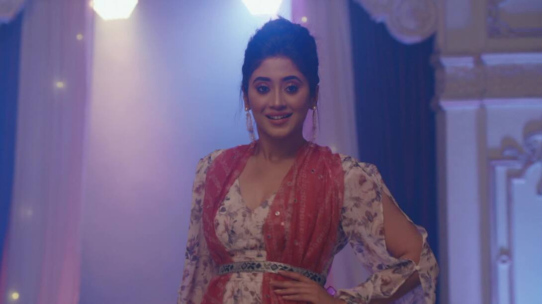 Watch Balika Vadhu Season 2 Episode 130 : Anandi Walks The Ramp - Watch Full Episode Online(HD ...