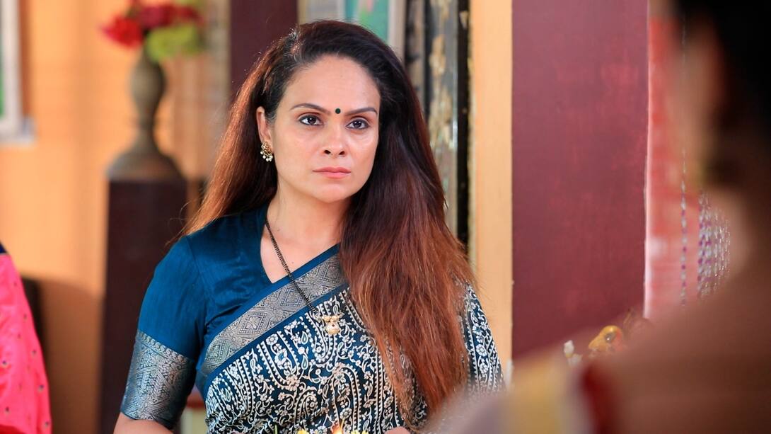 Watch Olavina Nildana Season 1 Episode 398 : What Will Be Nirupama's Response? - Watch Full ...