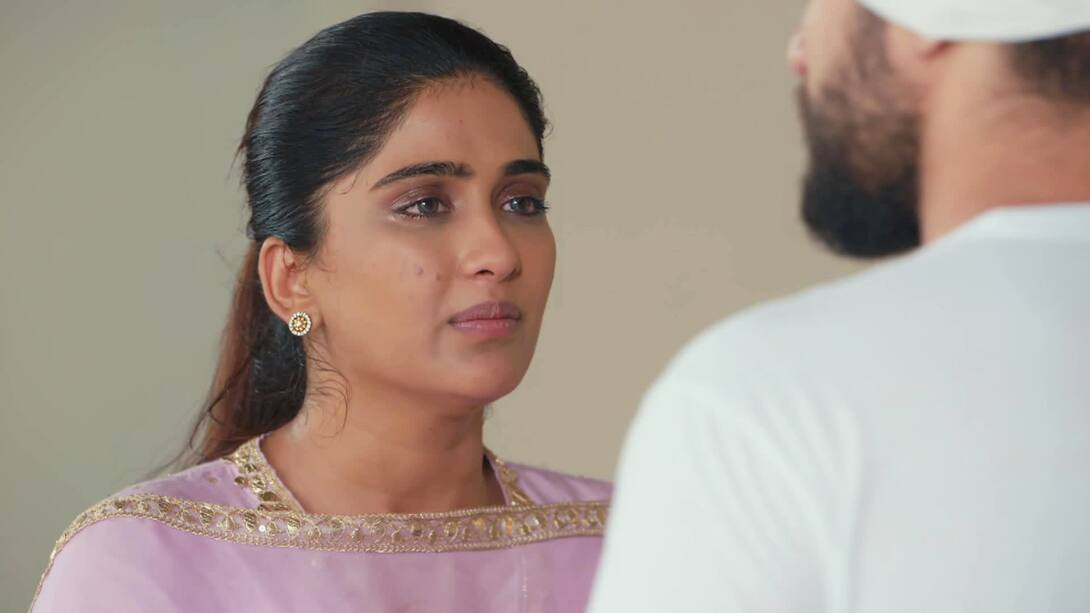 Watch Choti Sarrdaarni Season 1 Episode 688 : Seher Saves Rajveer From Falling - Watch Full ...