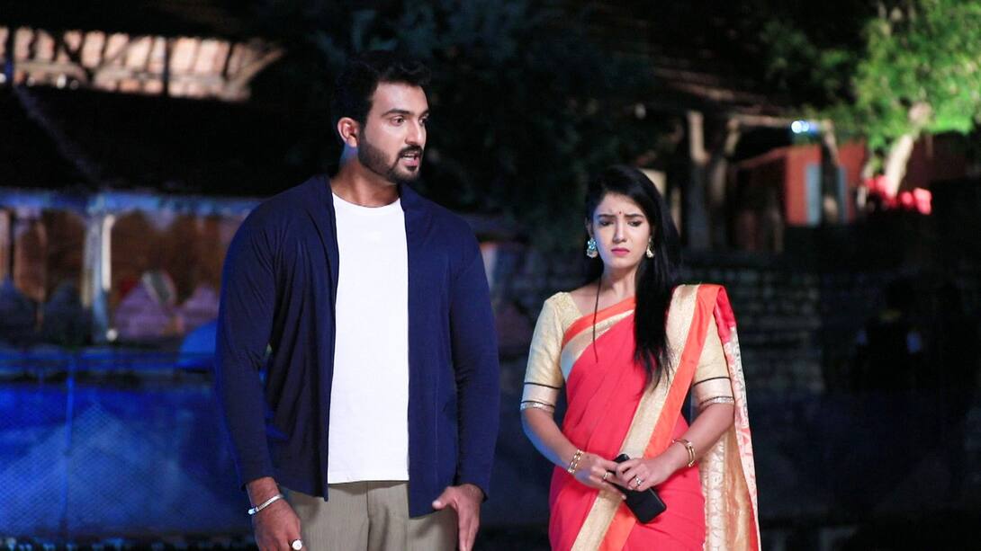 Watch Nammane Yuvarani Season 1 Episode 255 : Saketh Questions Ahalya's Behaviour - Watch Full ...