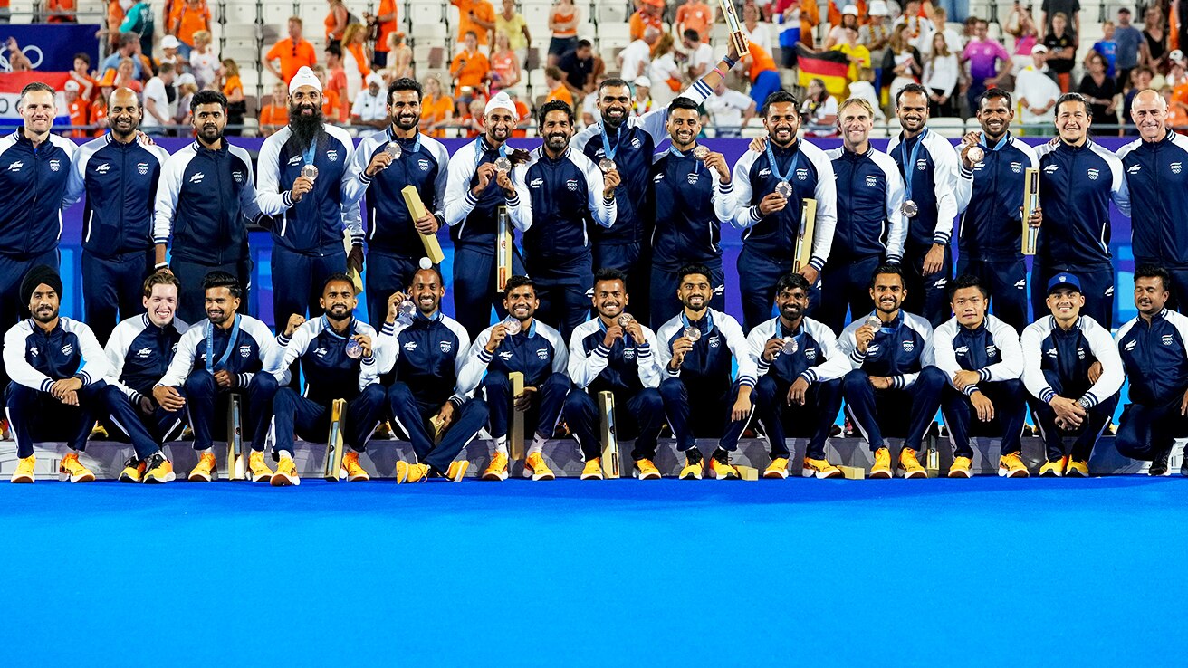 Watch Sahi Hai Moment - Team India Receives Bronze Medal Video Online ...
