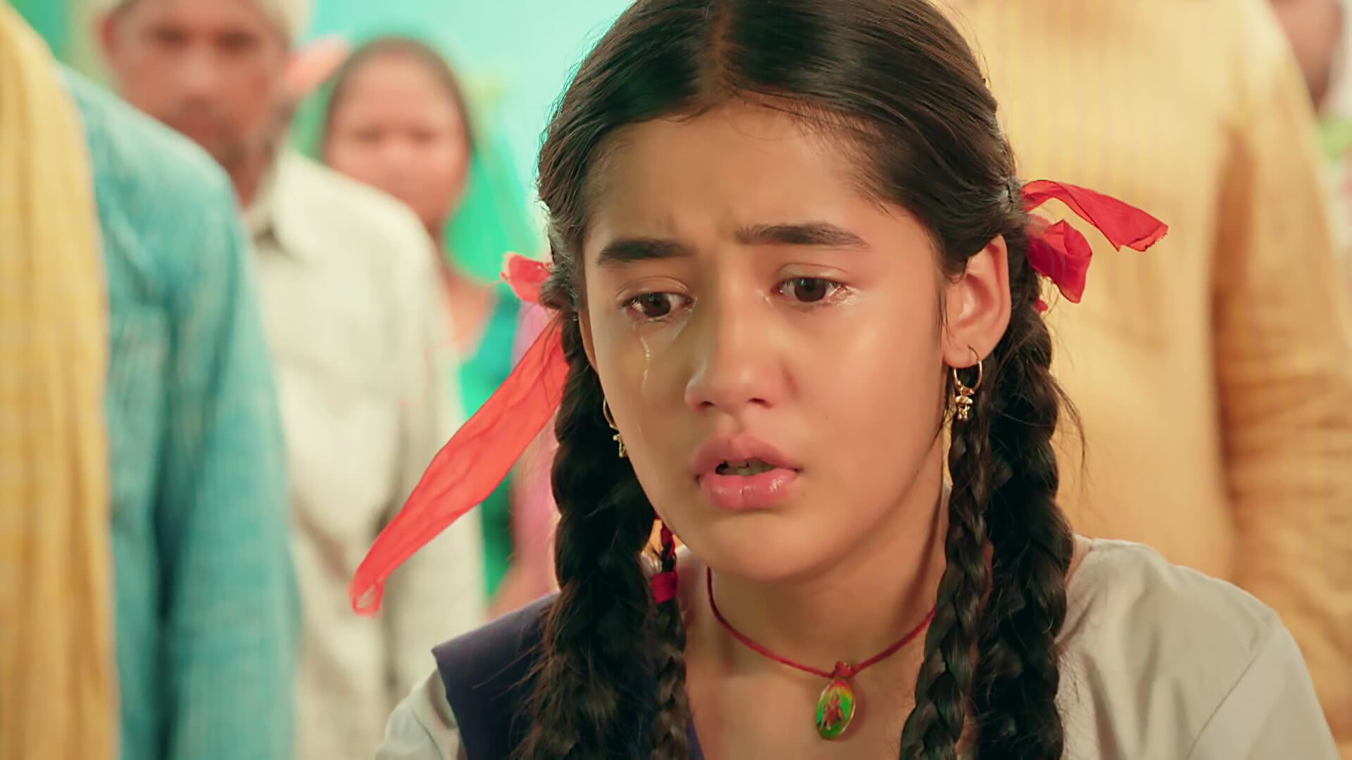 Watch Suhaagan Season 1 Episode 2 : Bindiya Is Worried - Watch Full ...