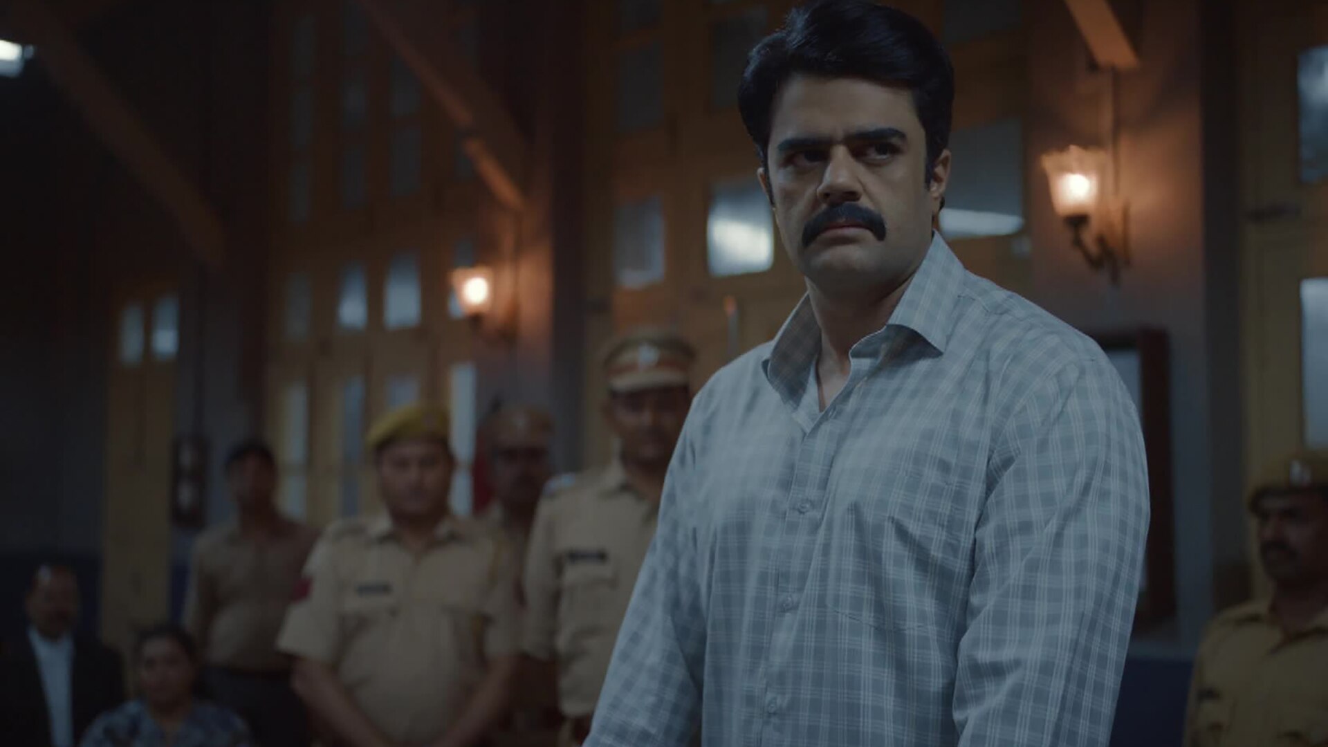 Watch Rafuchakkar Season 1 Episode 9 : Birds Of A Feather - Watch Full ...